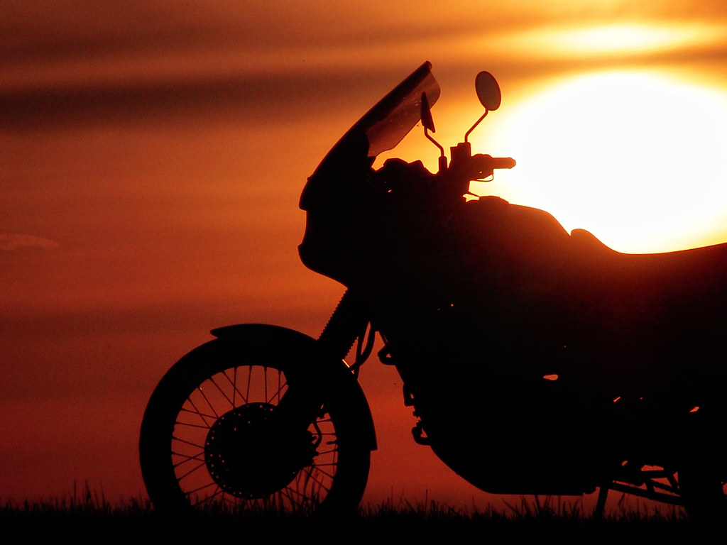 Africa Twin Sunset - 1024x768 Wallpaper - teahub.io