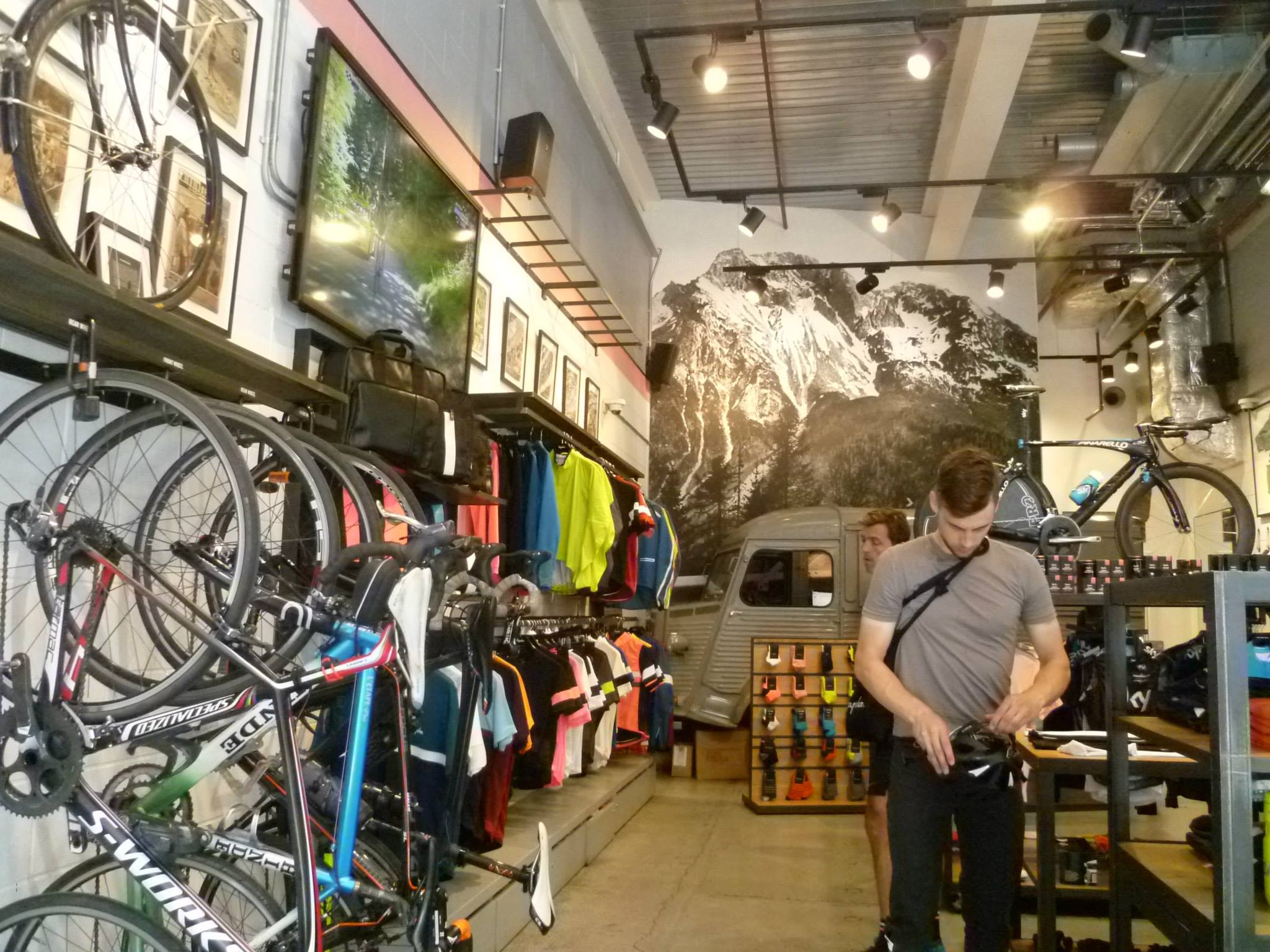 Rapha Cafe Culture Cycling Centre - Factory - 2048x1536 Wallpaper ...