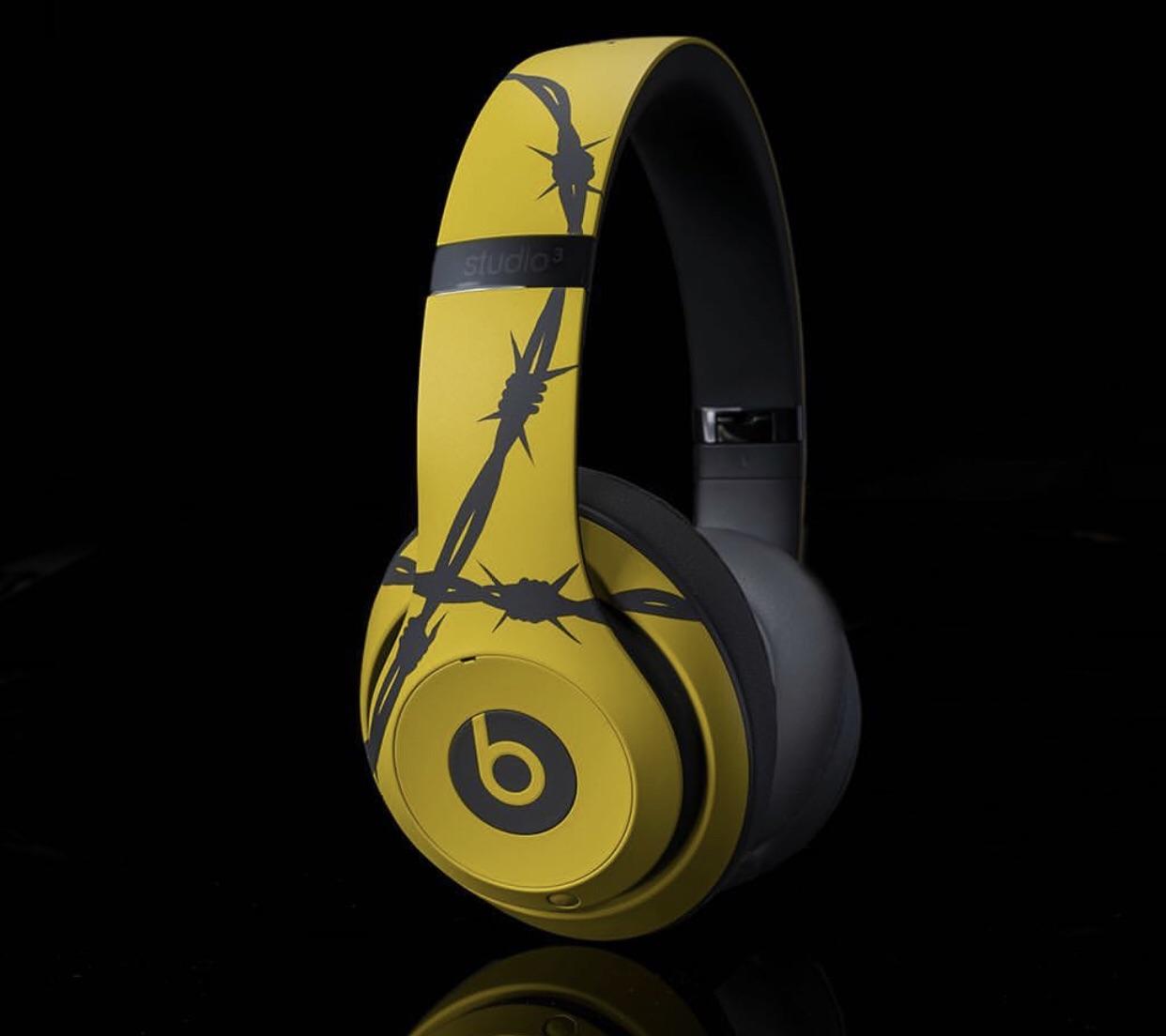 Post Malone Beats Headphone - 1242x1104 Wallpaper - teahub.io