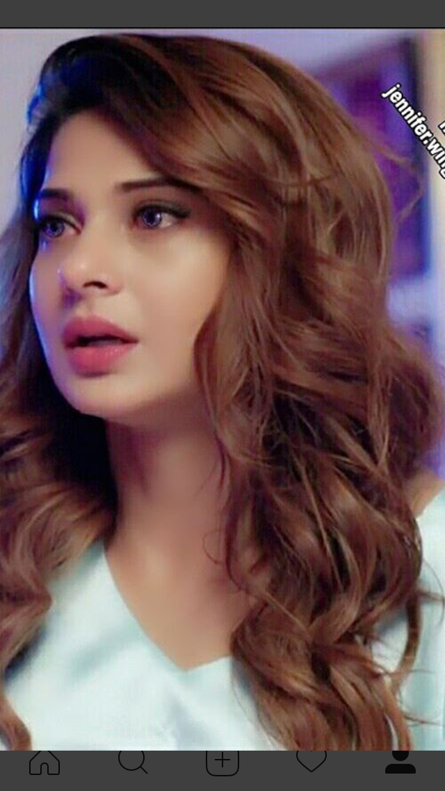 Jennifer Winget Sad - 640x1136 Wallpaper - teahub.io