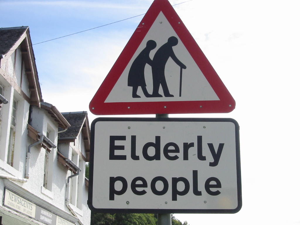 Beware Of Elderly People - Old Age - 1024x768 Wallpaper - teahub.io