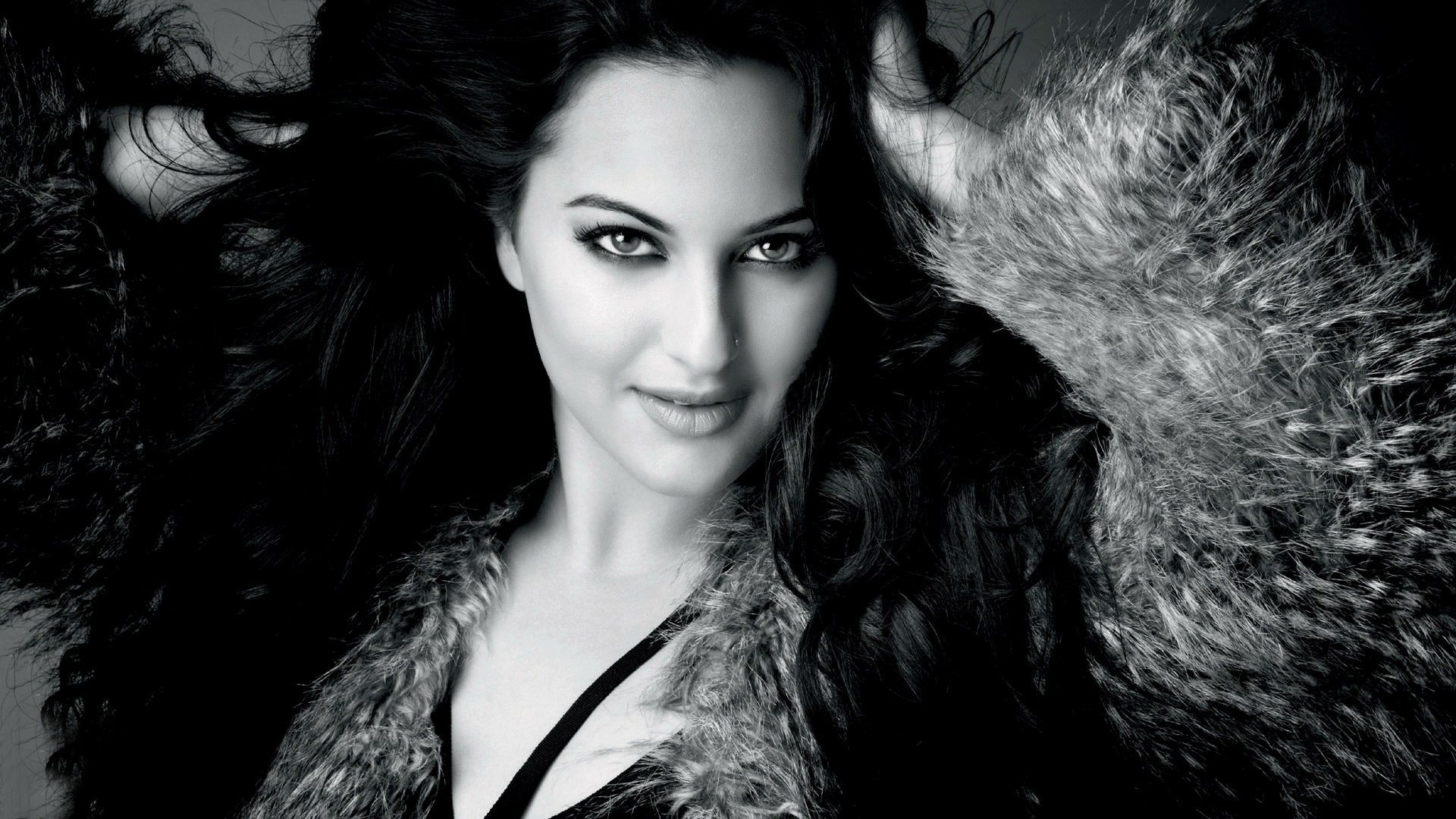 Sonakshi Sinha Hd Sexy - 1920x1080 Wallpaper - teahub.io