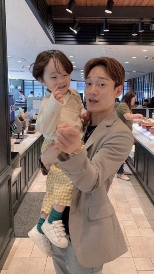 Suho Boyfriend Material New - 540x960 Wallpaper - teahub.io