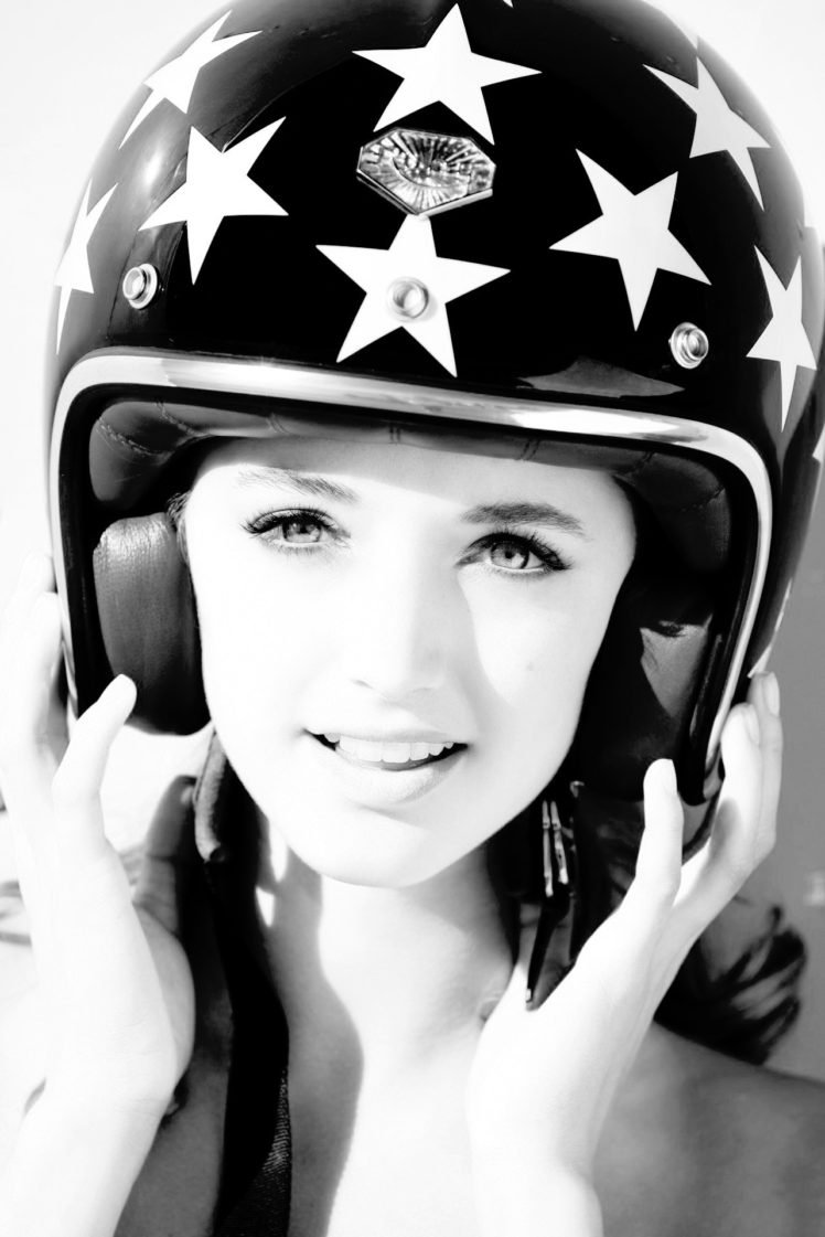 Ruby Helmet Girl - 748x1121 Wallpaper - teahub.io