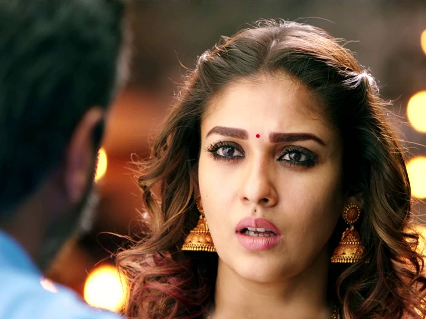 Nayanthara Hot In Viswasam - 1366x1024 Wallpaper - teahub.io