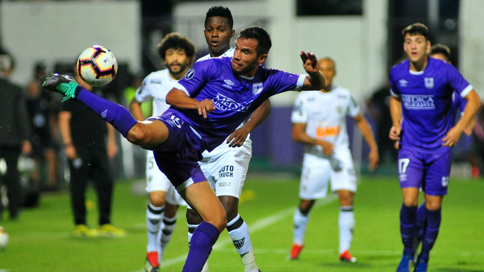 Kick Up A Soccer Ball - 1920x1080 Wallpaper - teahub.io