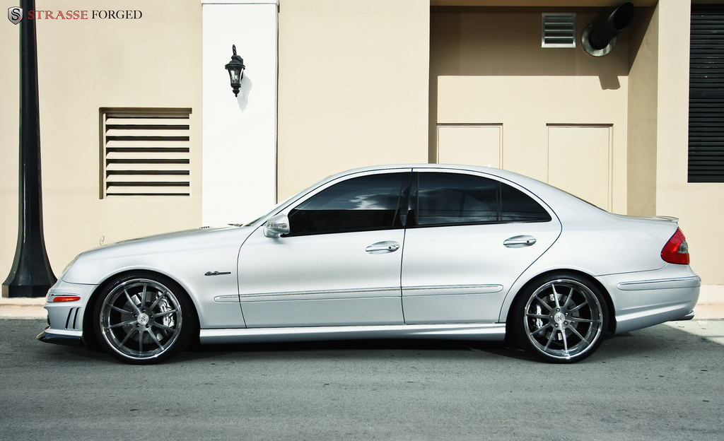 Benz E63 Amg - W211 E350 Side Skirt - 1024x624 Wallpaper - teahub.io