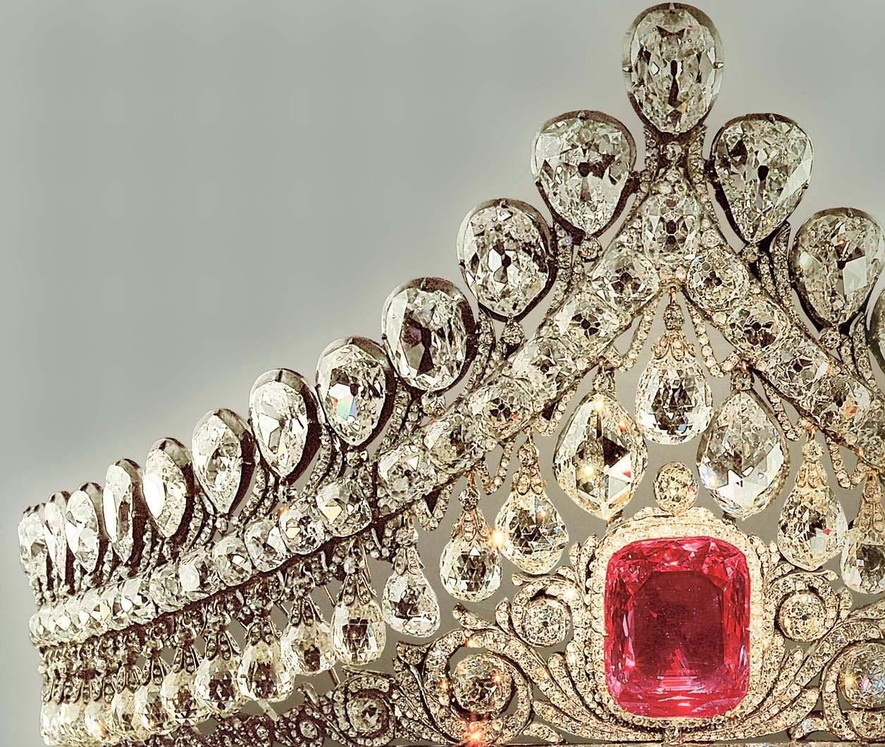 Russian Crowns - 1256x1060 Wallpaper - teahub.io