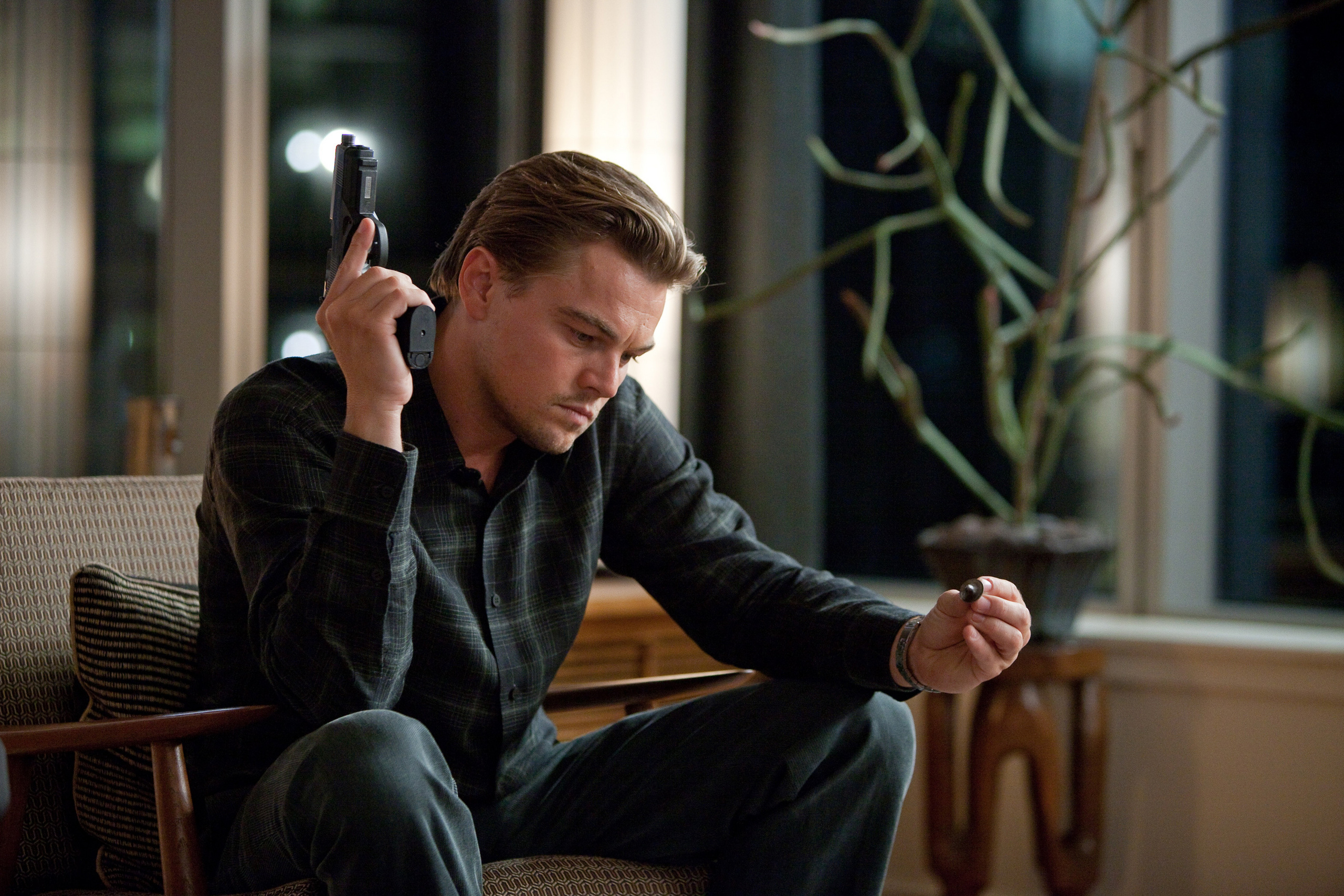 Inception Movie Leonardo Dicaprio Gun - Inception Movie Stills ...