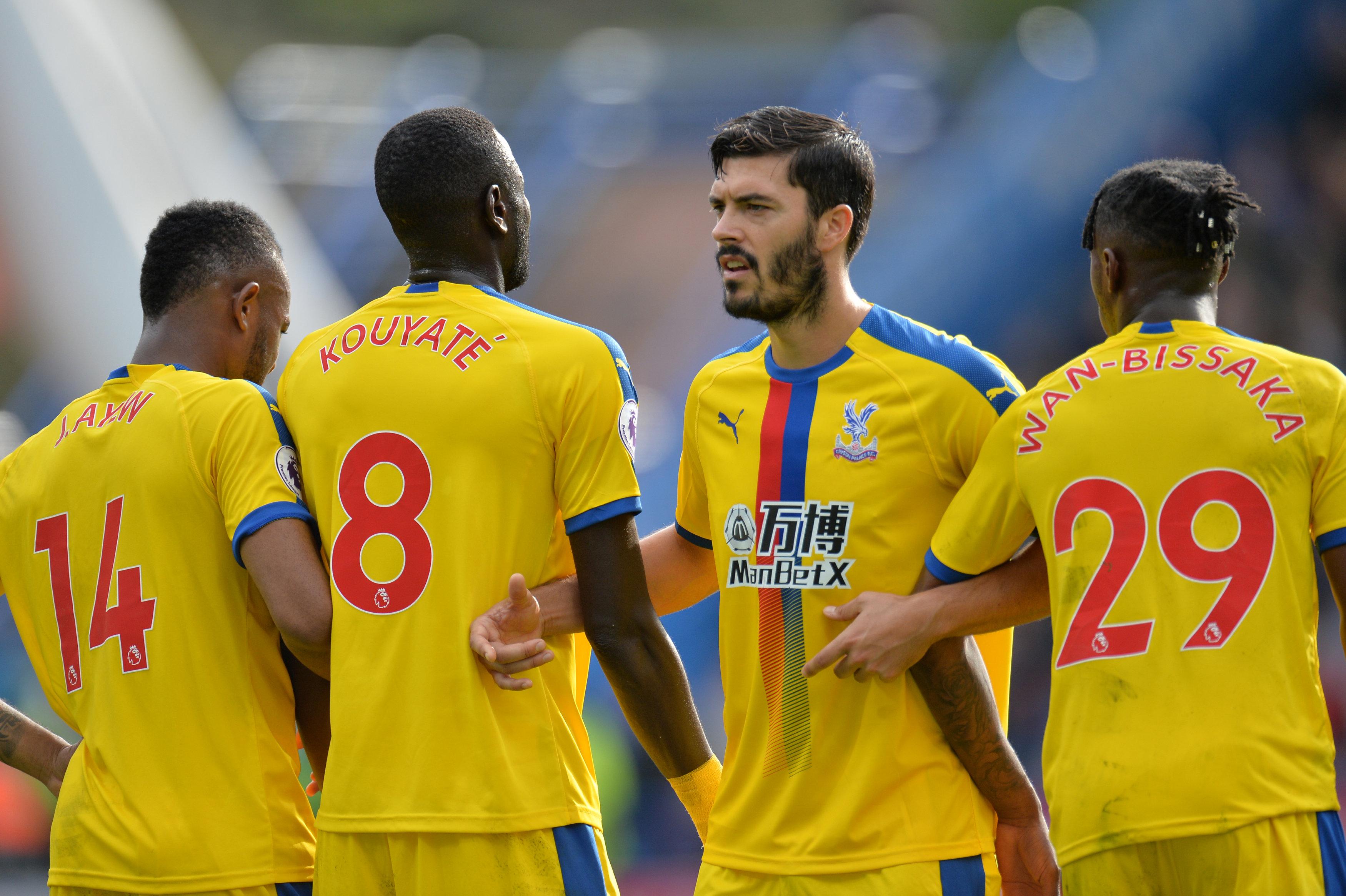 Premier League Yellow Kit - 3500x2331 Wallpaper - teahub.io