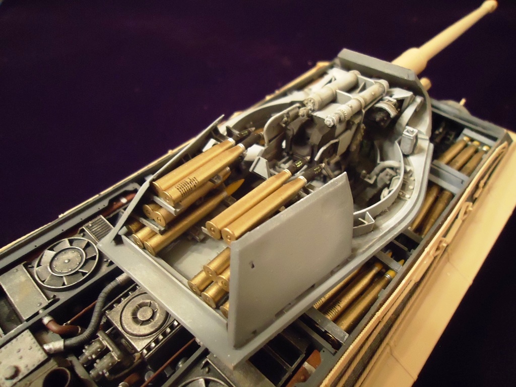 Completed Interior With Turret - Inside King Tiger Turret - 1024x768 ...