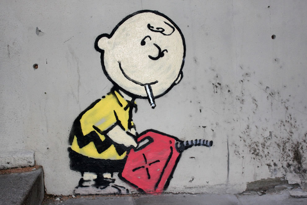 Charlie Burn Brown By Banksy - 990x660 Wallpaper - teahub.io