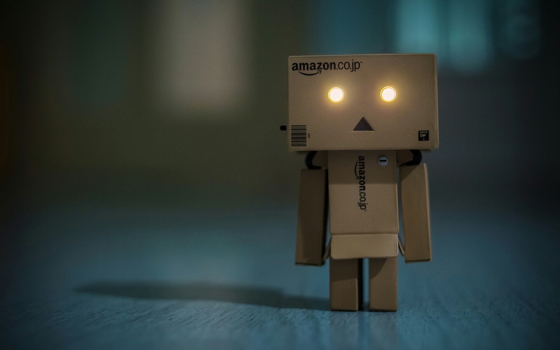 Danbo, Glowing Eyes - Amazon Box Guy Backgrounds - 1920x1200 Wallpaper ...