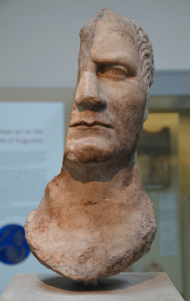 Bust - 646x1024 Wallpaper - teahub.io