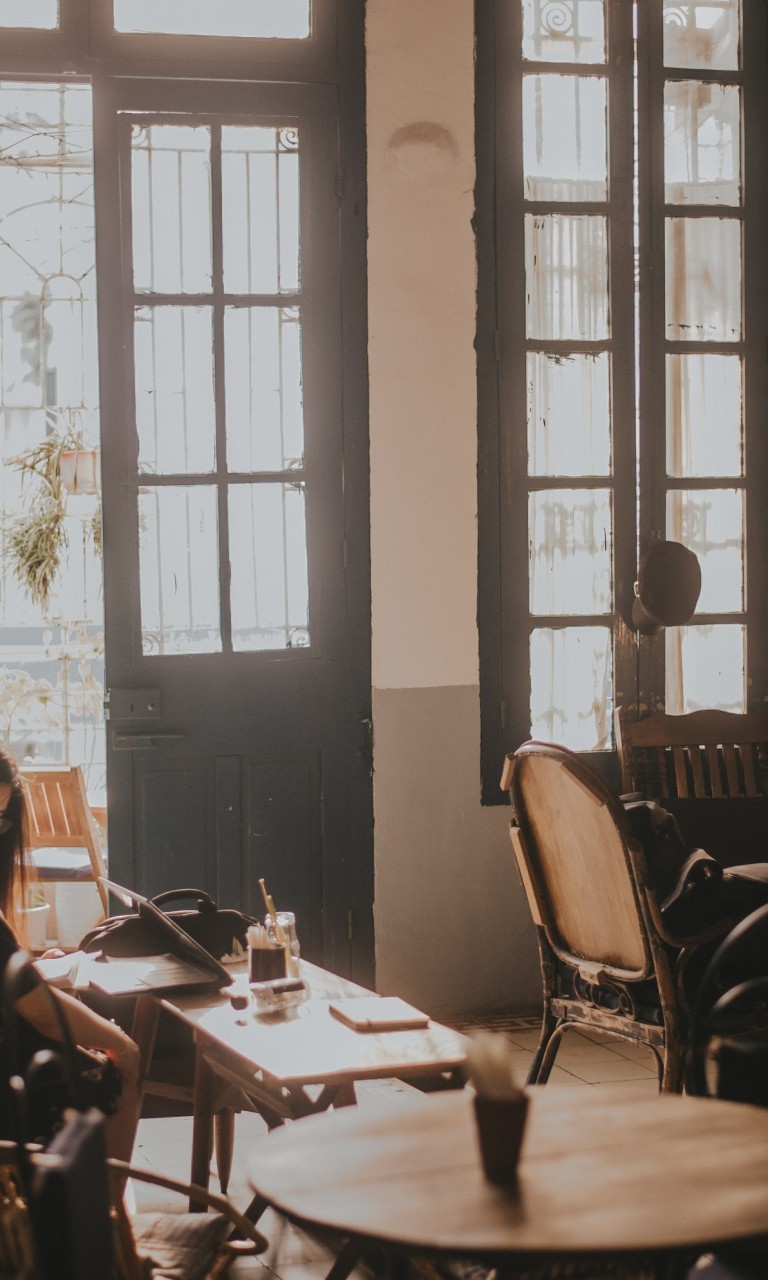 Cafe, Relaxing, Mood, Interior, Wooden Tables, People, - 768x1280 ...