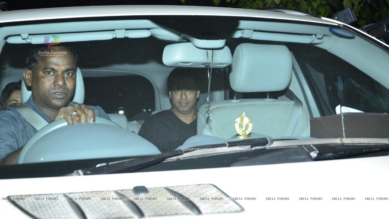 Driving - 1366x768 Wallpaper - teahub.io