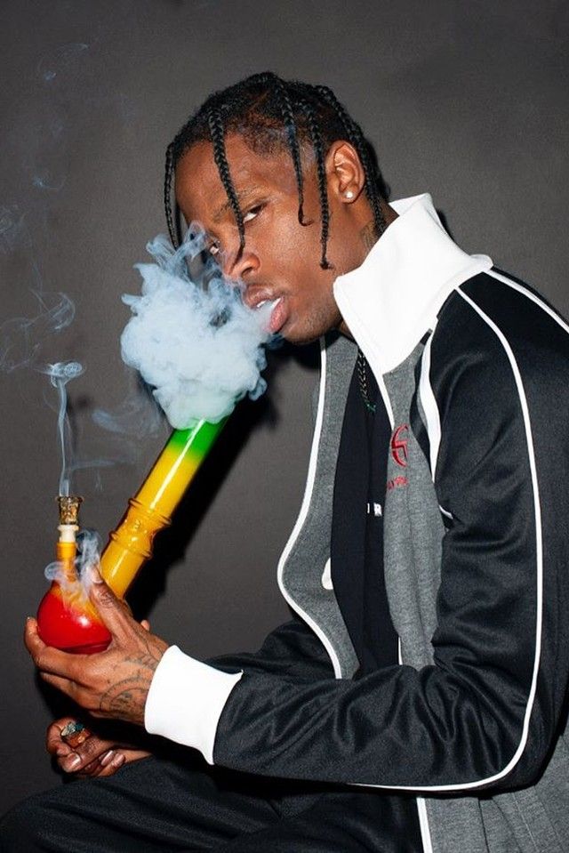 Travis Scott Smoking A Bong - 640x959 Wallpaper - teahub.io