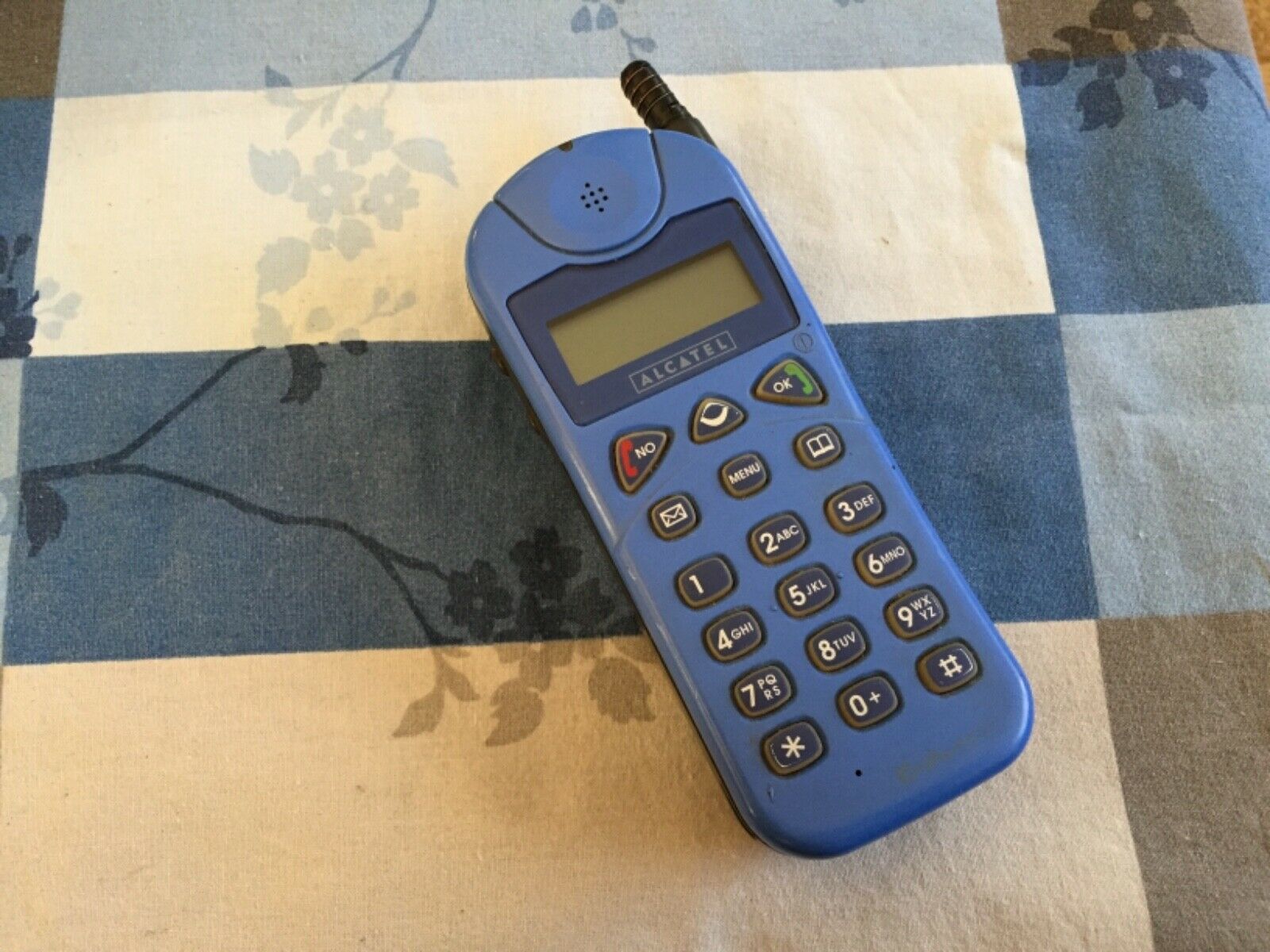 Alcatel One Touch Easy - 1600x1200 Wallpaper - teahub.io