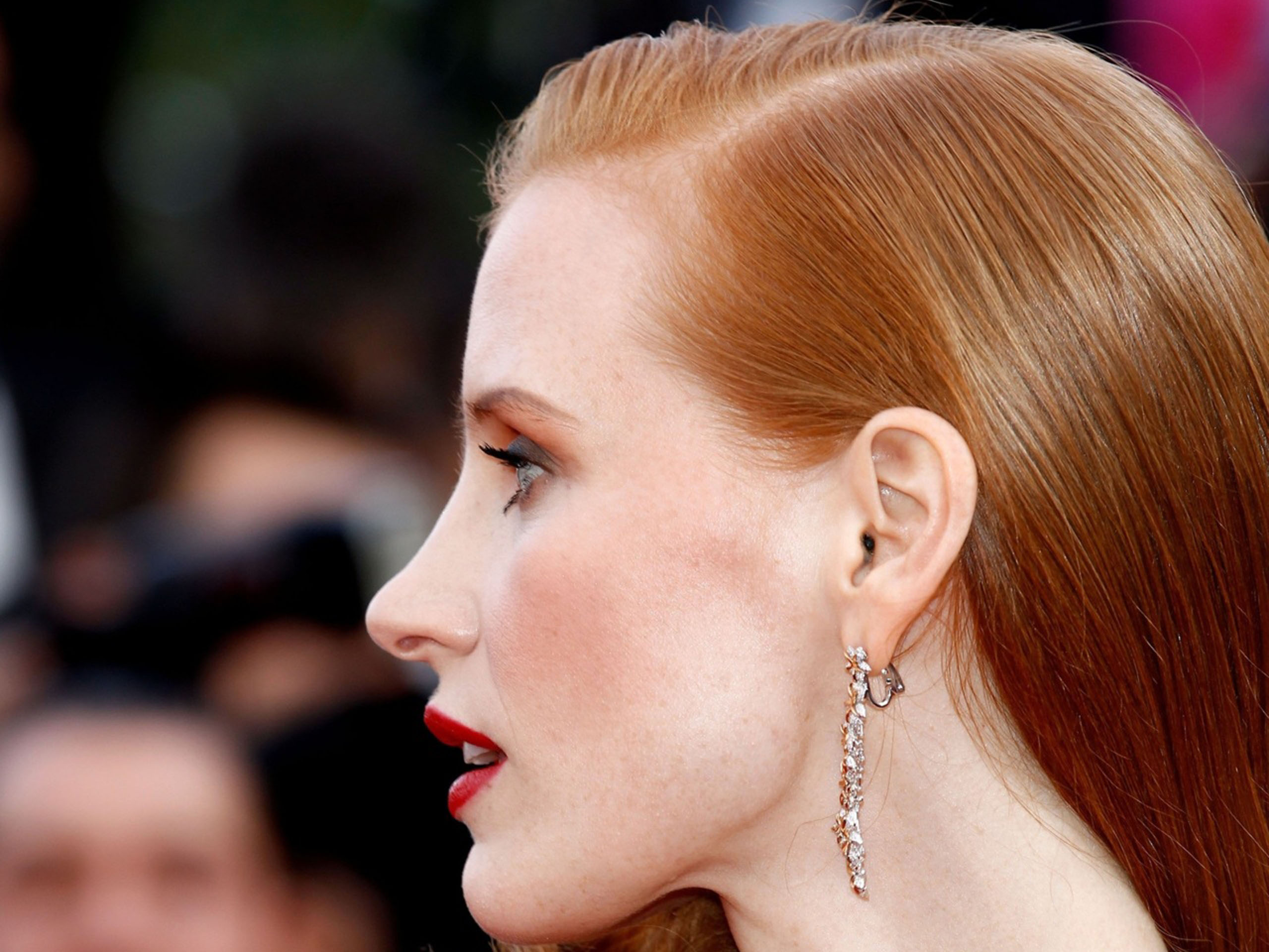 Jessica Chastain Side Profile - 2560x1920 Wallpaper - teahub.io