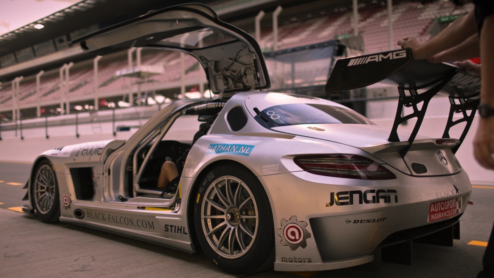 Wallpaper Sports, Car, Race - Dubai Cars 2011 - 1600x900 Wallpaper ...