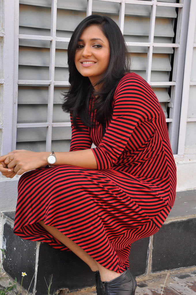 Sarayu Telugu Actress Photo - Sarayu - 680x1024 Wallpaper - teahub.io