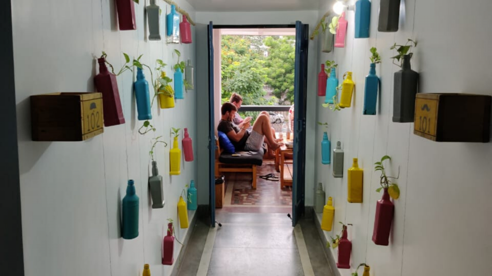 Moustache Hostel Varanasi - 1600x900 Wallpaper - teahub.io