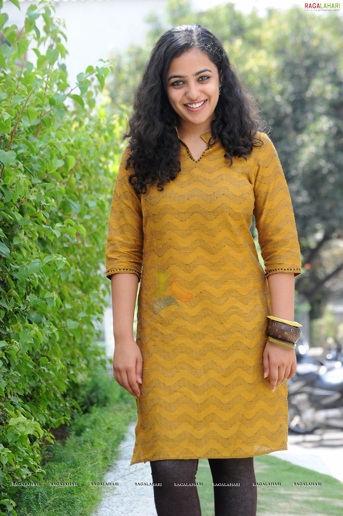 Actress Nithya Menon Churidar - 1199x1802 Wallpaper - teahub.io