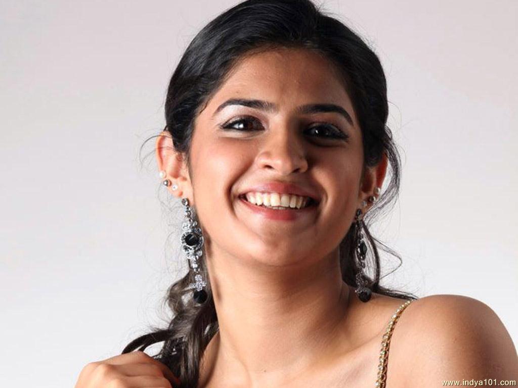 Deeksha Seth - 1024x768 Wallpaper - teahub.io