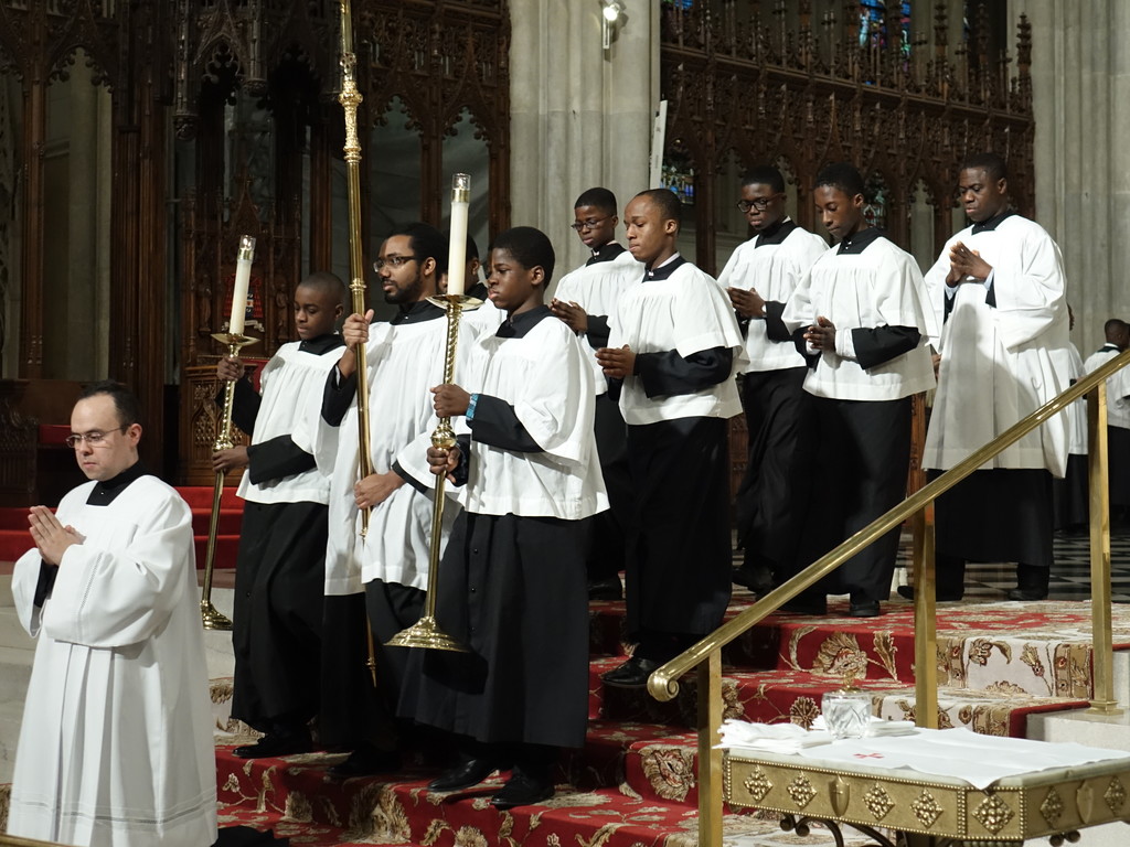 A Procession Of Altar Servers Leaves The Sanctuary - Religious ...