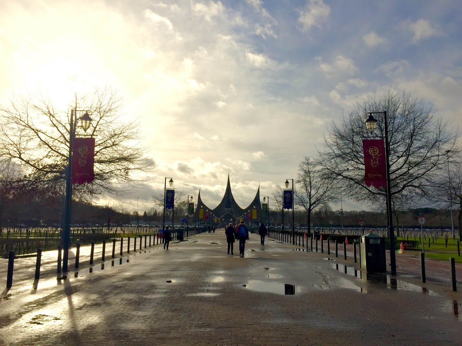 Efteling Main Entrance - Tree - 1600x1200 Wallpaper - teahub.io