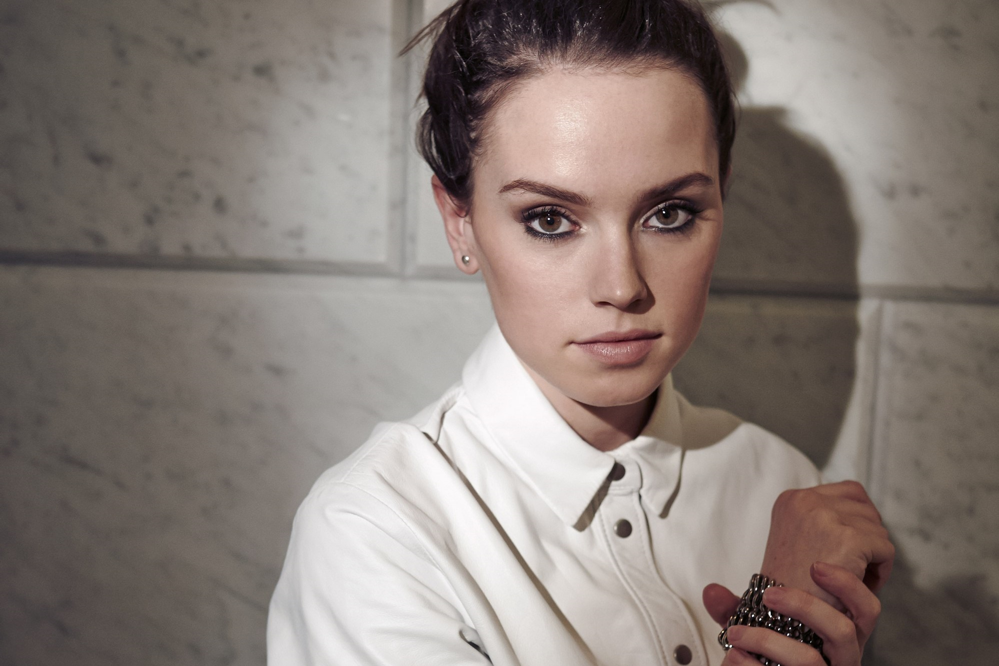 Girls Who Look Like Daisy Ridley - 1997x1333 Wallpaper - teahub.io