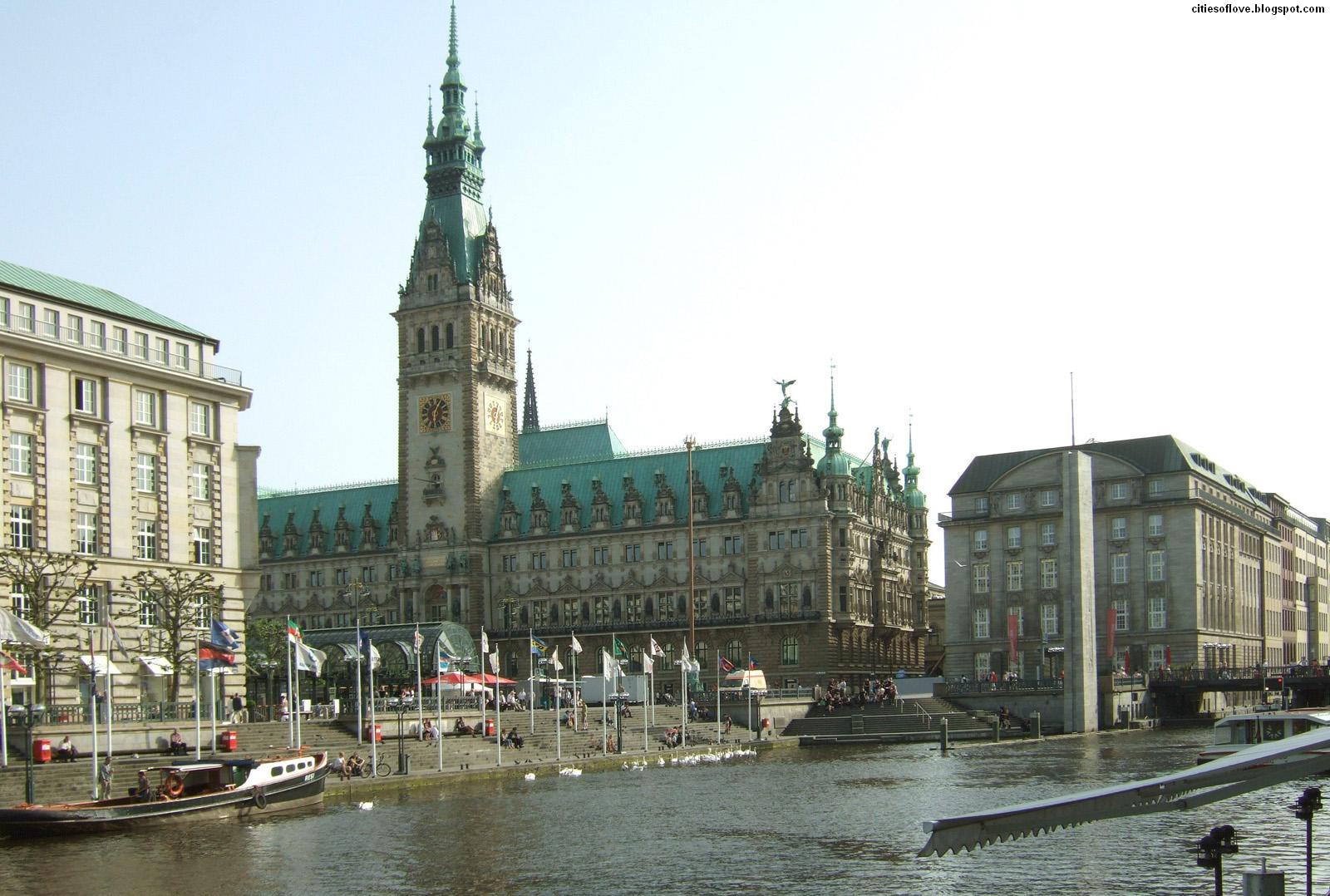 Hamburg Rathaus Beautiful Cultural And Historical Center - Hamburg ...