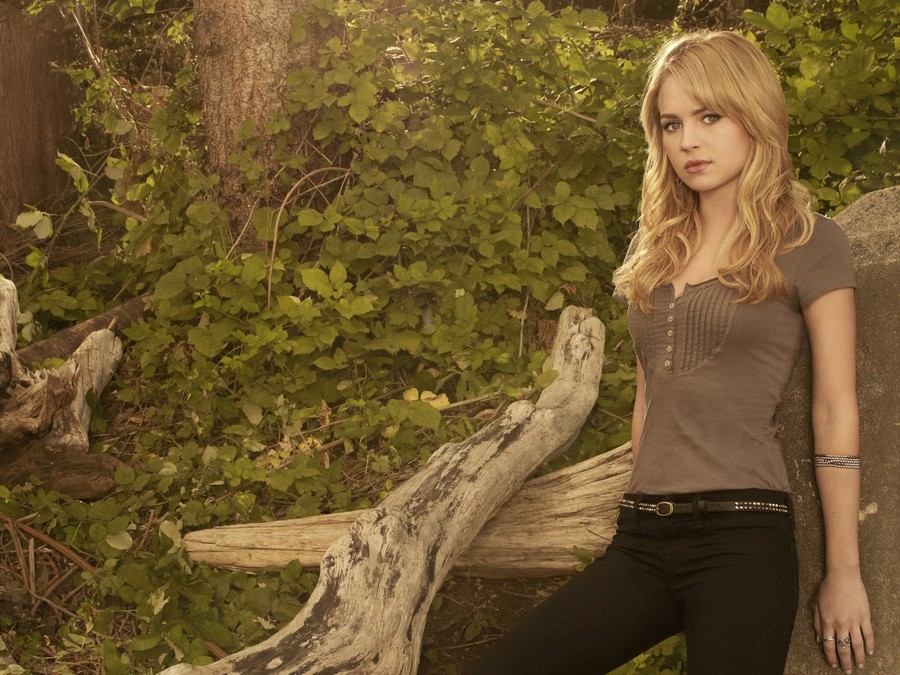 Wallpaper Secret Circle, Cassie Blake, Britt Robertson, - Brittany ... Wallpaper Secret Circle, Cassie Blake, Britt Robertson, - Brittany ...
