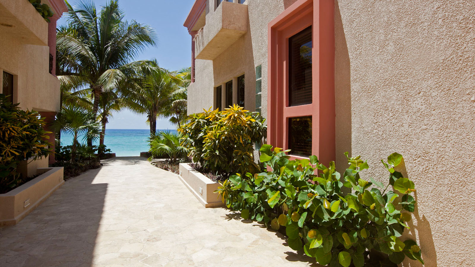 Rainbow Victoria Falls Hotel - Seaside Resort - 1600x900 Wallpaper ...