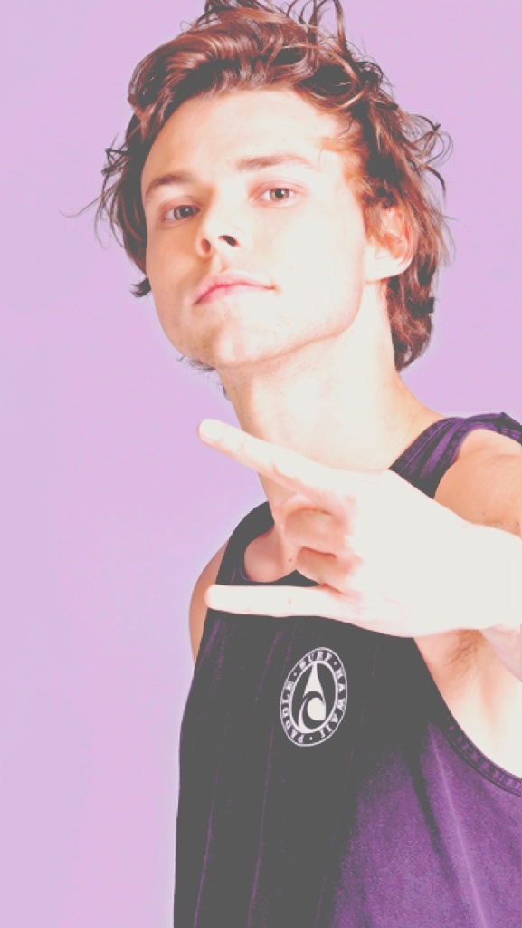 Ashton Irwin Background
