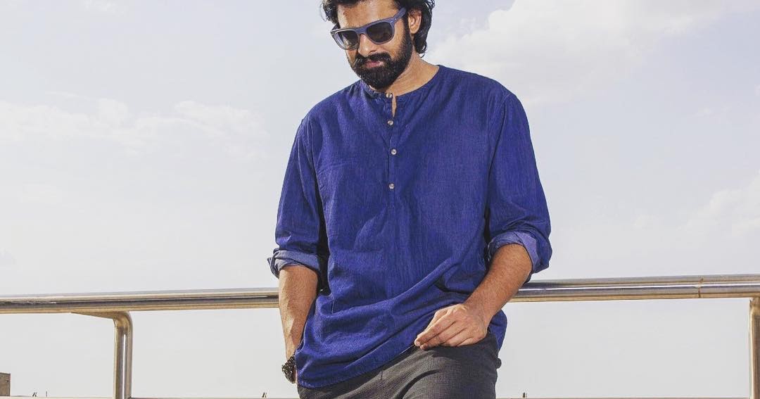 Prabhas In Mirchi Blue Shirt - 1080x567 Wallpaper - teahub.io
