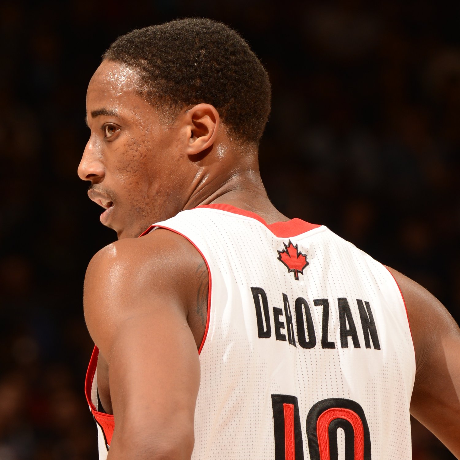 Demar Derozan - 1500x1500 Wallpaper - teahub.io