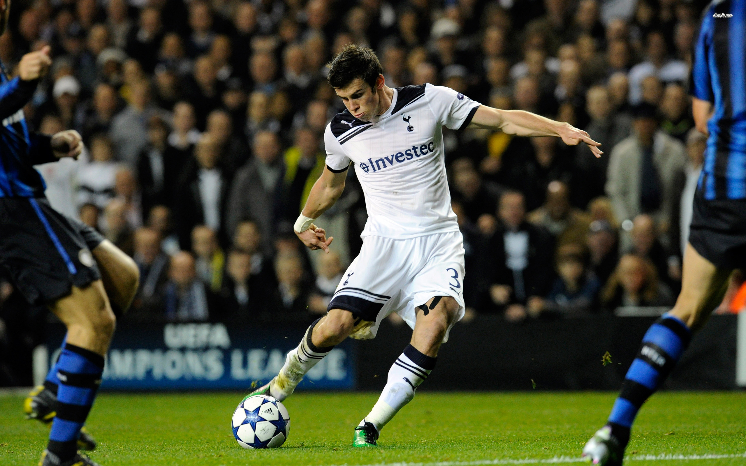 Driven Pass In Football - 2560x1600 Wallpaper - teahub.io