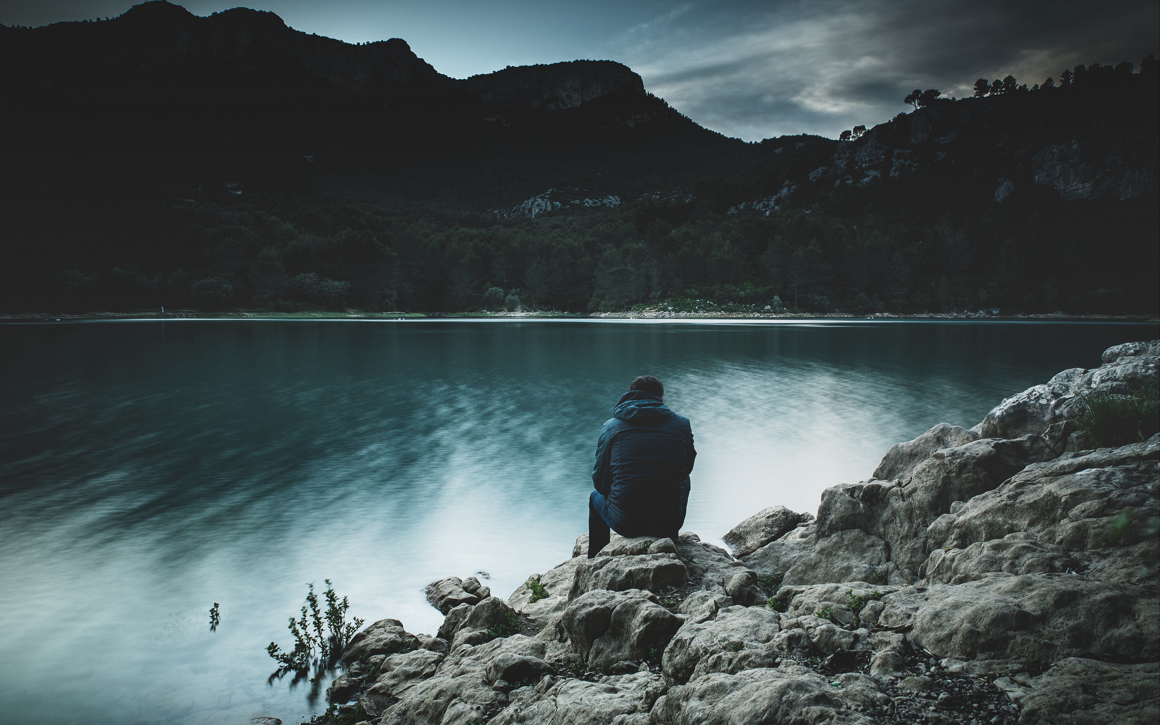 Wallpaper Man, Mountain, Lake, Landscape - Man And Mountain Hd ...