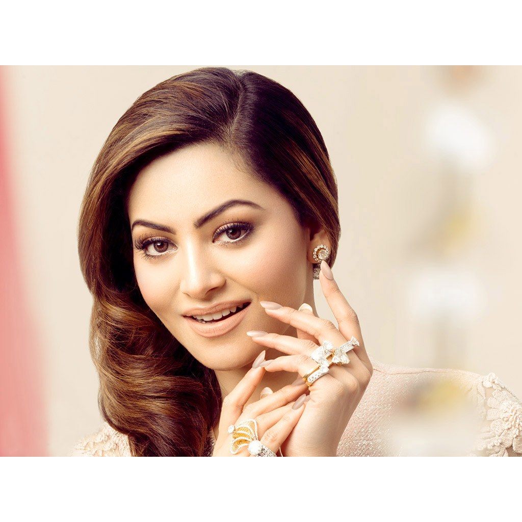 Beautiful Models Of India - 1024x1024 Wallpaper - teahub.io