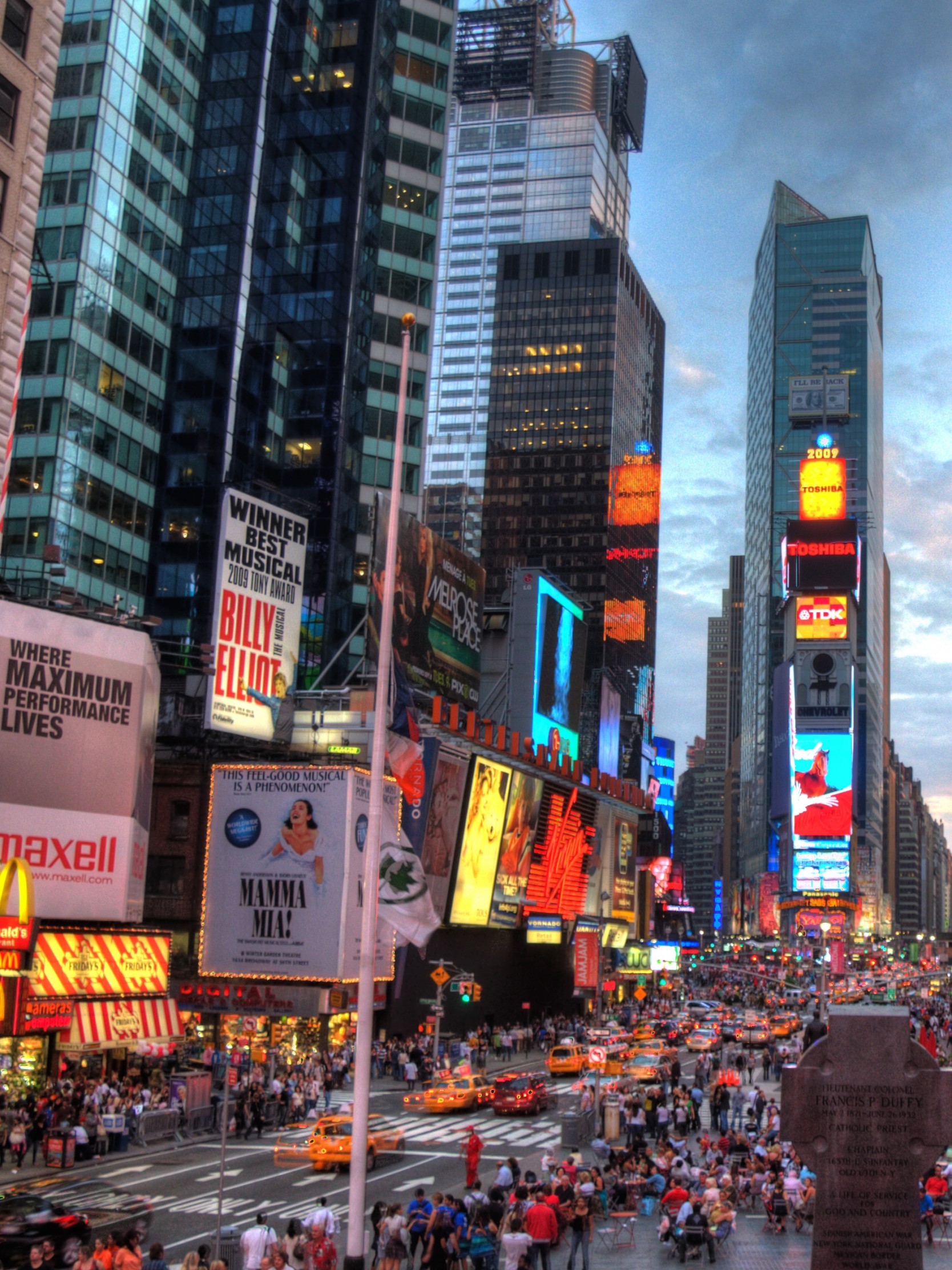 Times Square - 1668x2224 Wallpaper - teahub.io