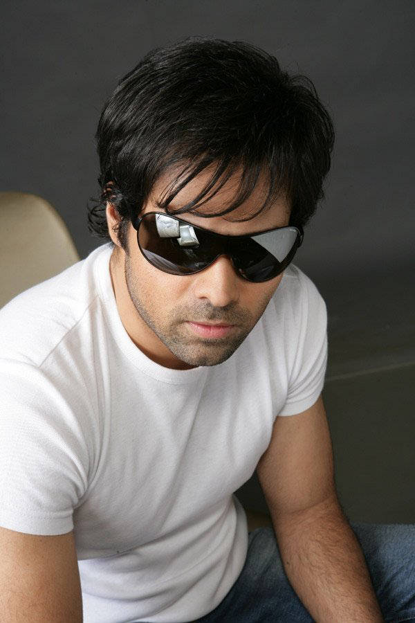 Imran Hashmi Wallpaper - Imran Hashmi - 600x900 Wallpaper - teahub.io